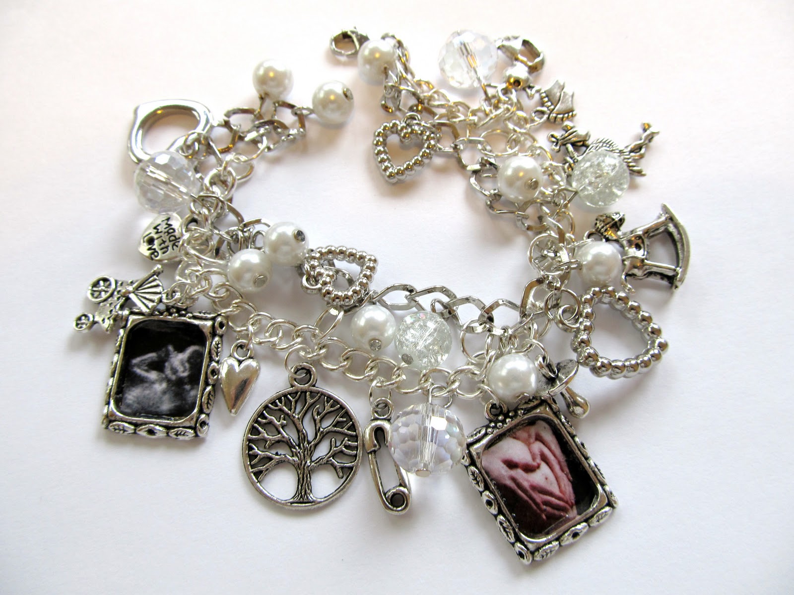 Jewelry On My Mind: "Mom To Be" Keepsake Charm Bracelet