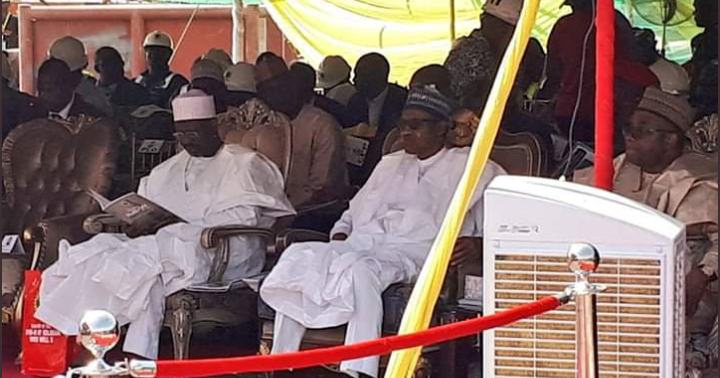 Buhari Arrived Gombe To Flag Off Presidential Campaign - AllGists