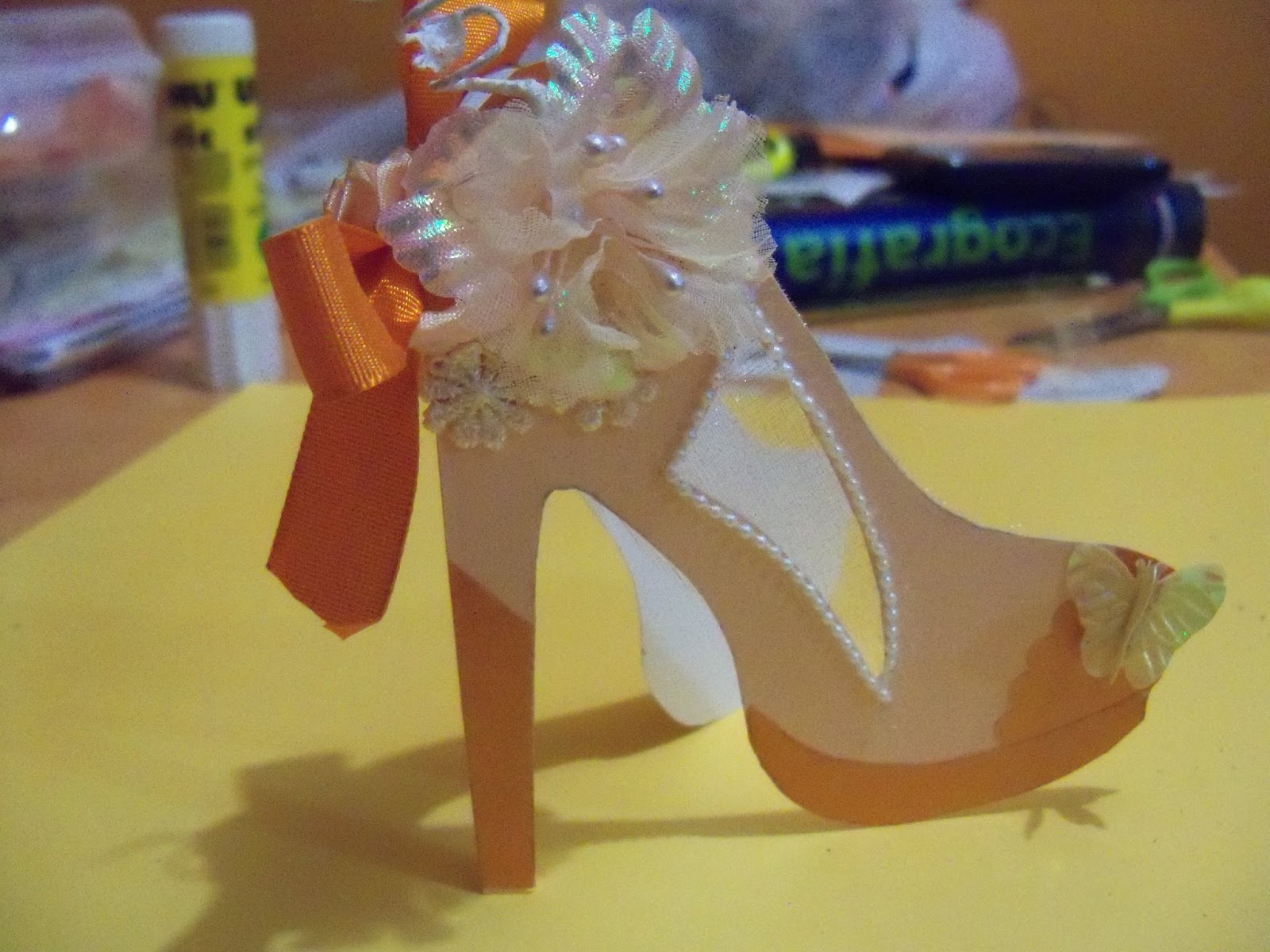 Matisa : TARJETA CON FORMA DE ZAPATO