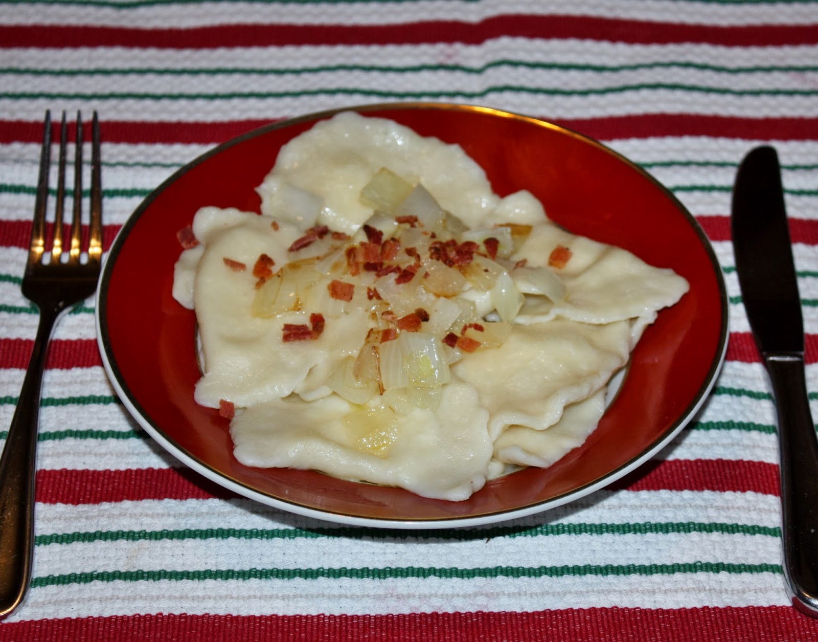 Artsybuildinglady: How To Make Varenyky (Pyrohy)