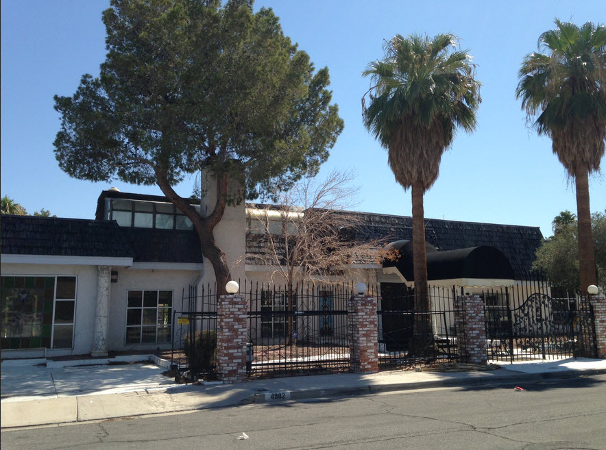 Linda Lou, live from Las Vegas!: Snooping around Liberace's Las Vegas ...