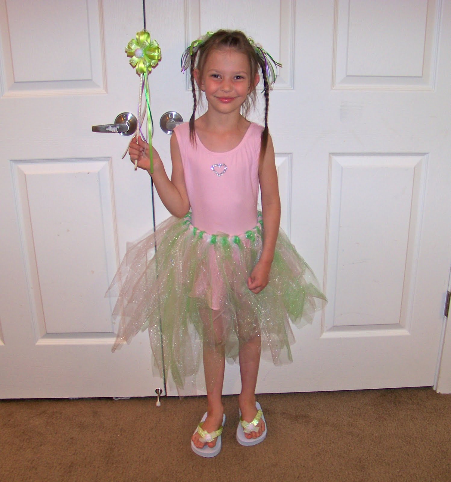 Crafty Confessions of a Brainy Mom: DIY Dress-Up: Tinkerbell Inspired ...