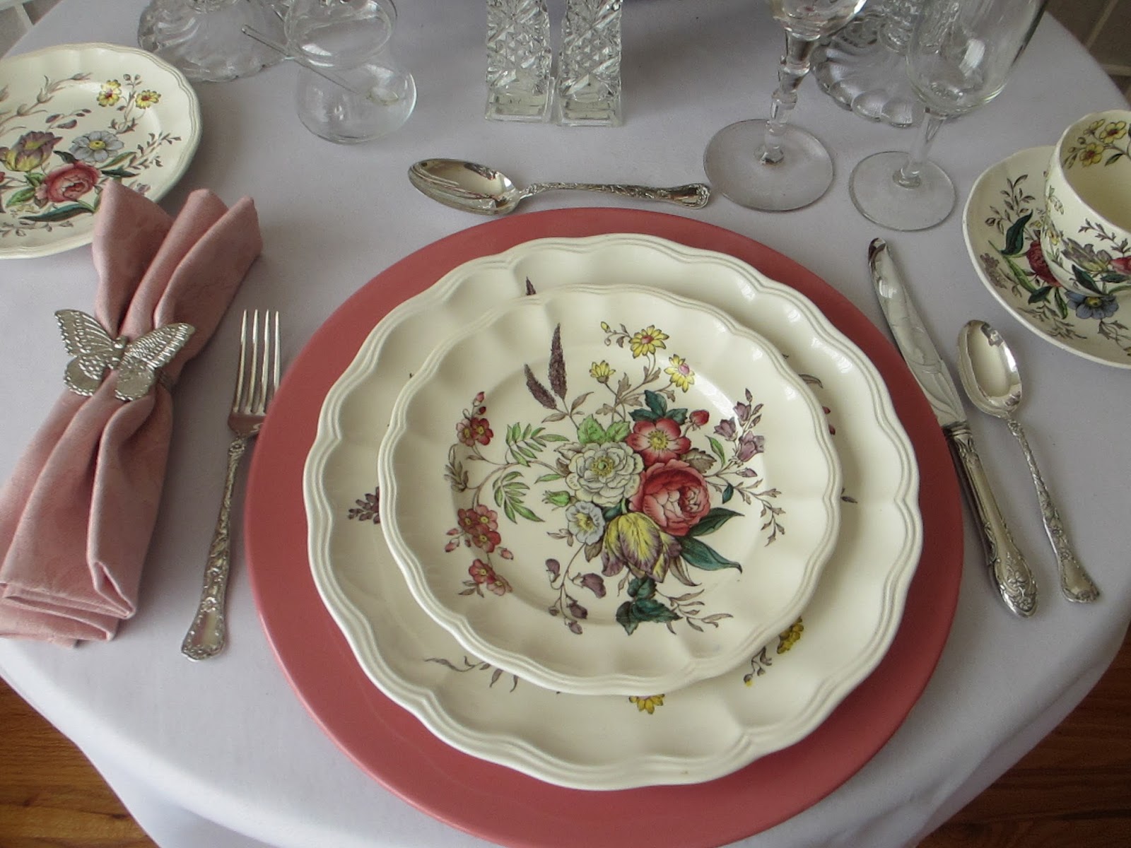 Table for One: Spode Gainsborough Spring Table
