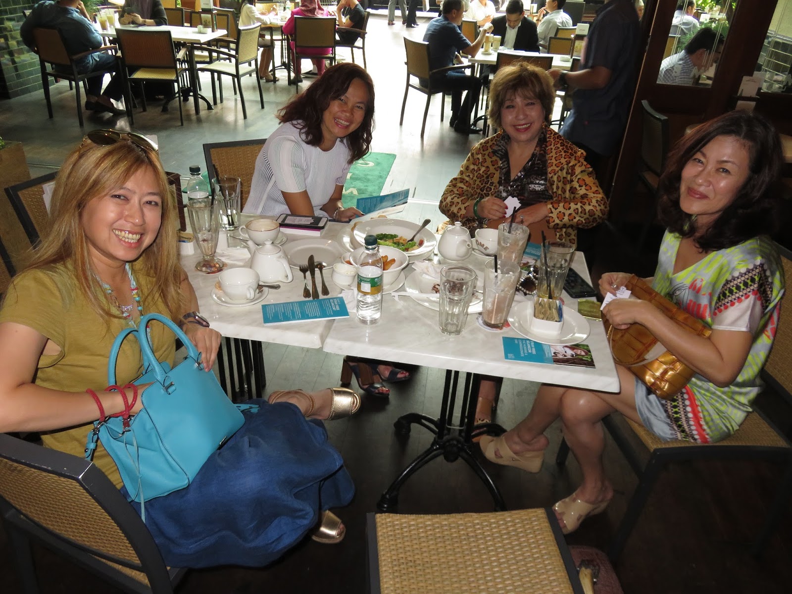 Kee Hua Chee Live!: ONG LI DONG HOSTED BIRTHDAY LUNCH FOR LILLIAN TOO ...