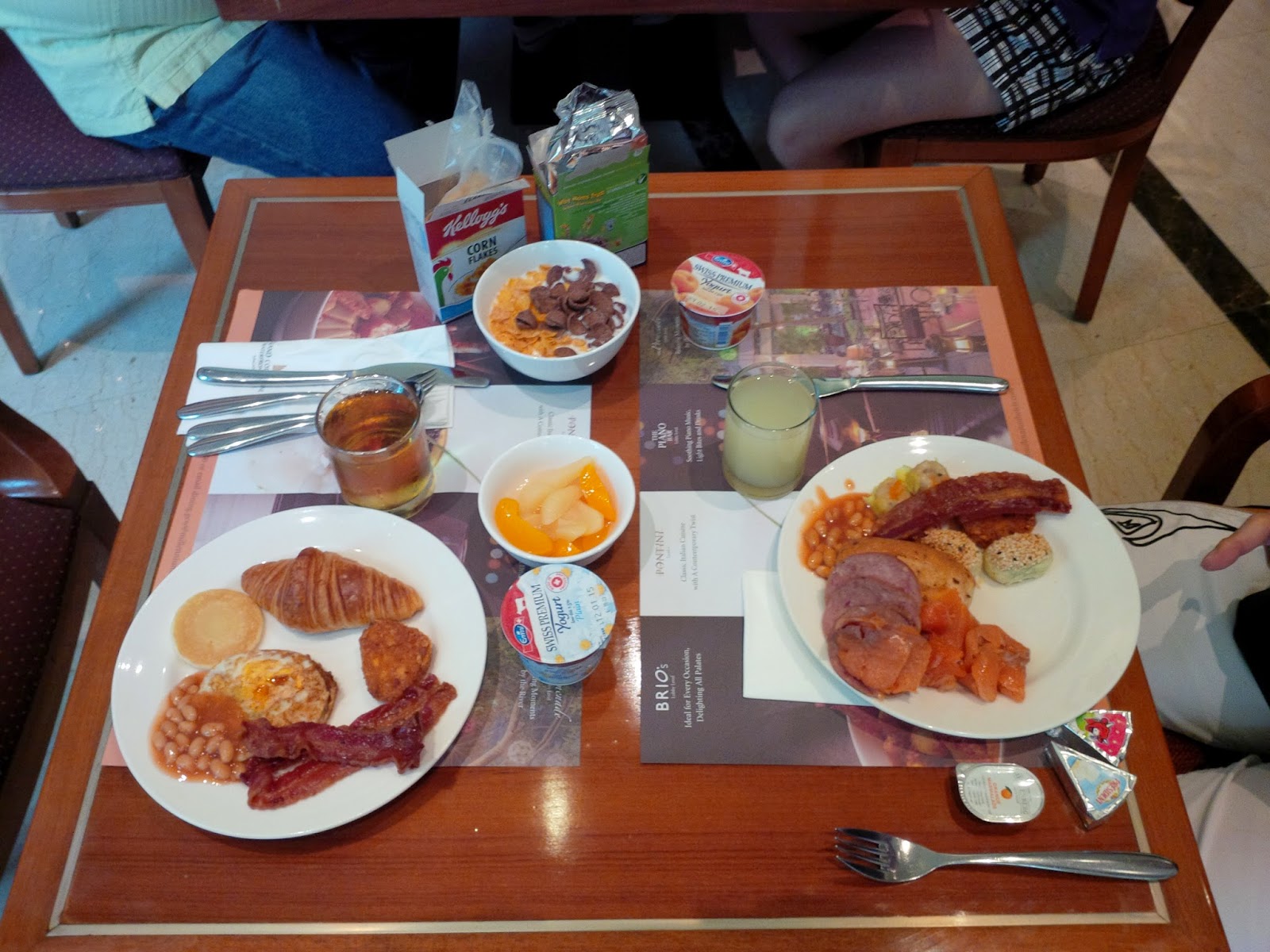 TheArcticStar's Tales: Buffet Breakfast at Cafe Brio's @ Grand ...