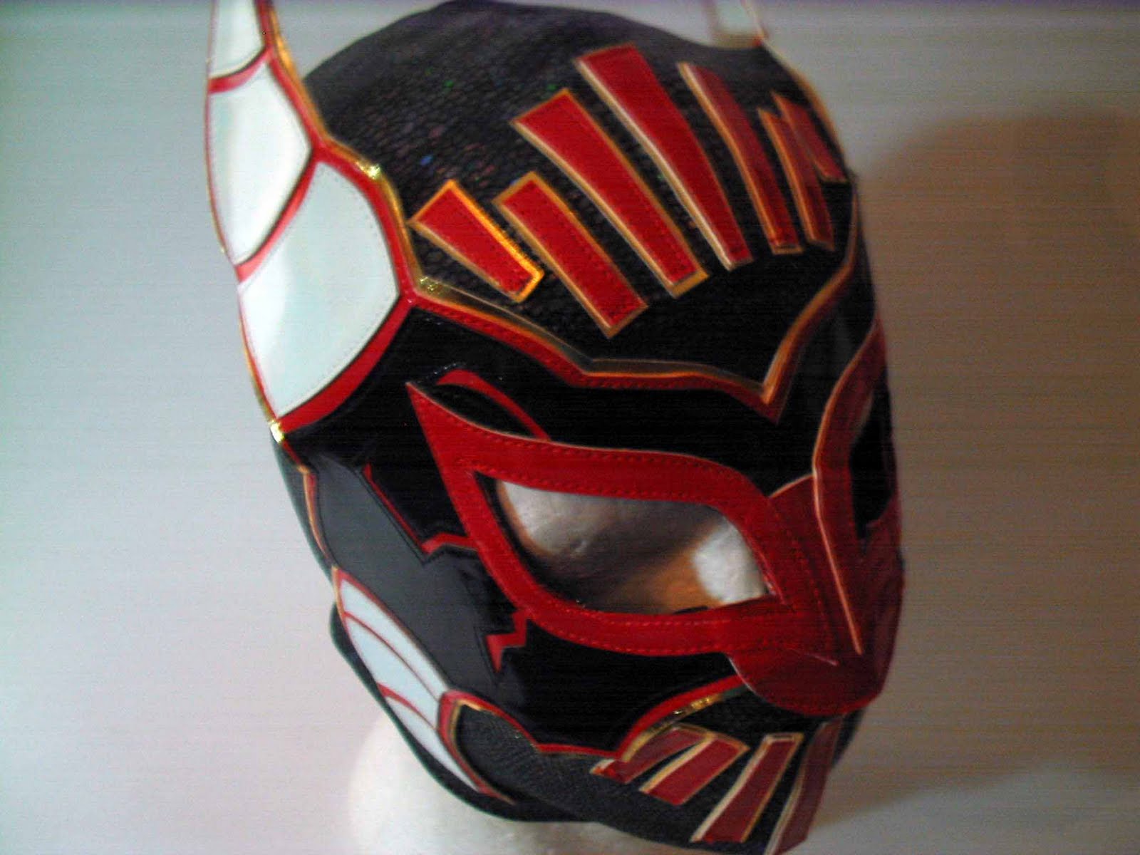 MÁSCARA MISTICO RUDO FABRICADA POR EL DORADO y XTREME LUCHA COLOMBIA ...