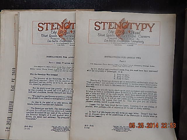 13909 Antiques: Vintage 1940 Stenography Machine, with a bevy of Extras!