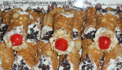 La Creatività di Anna!!!: 2 ricette per il ripieno dei Cannoli.