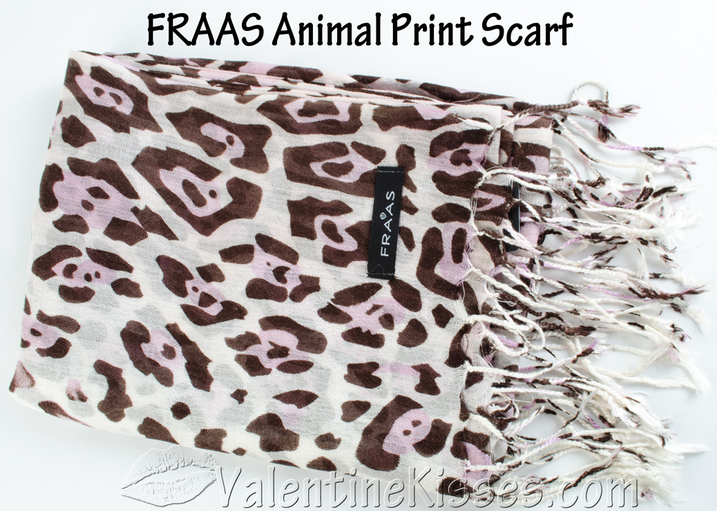 Valentine Kisses: FRAAS Animal Print Scarf - pics, review