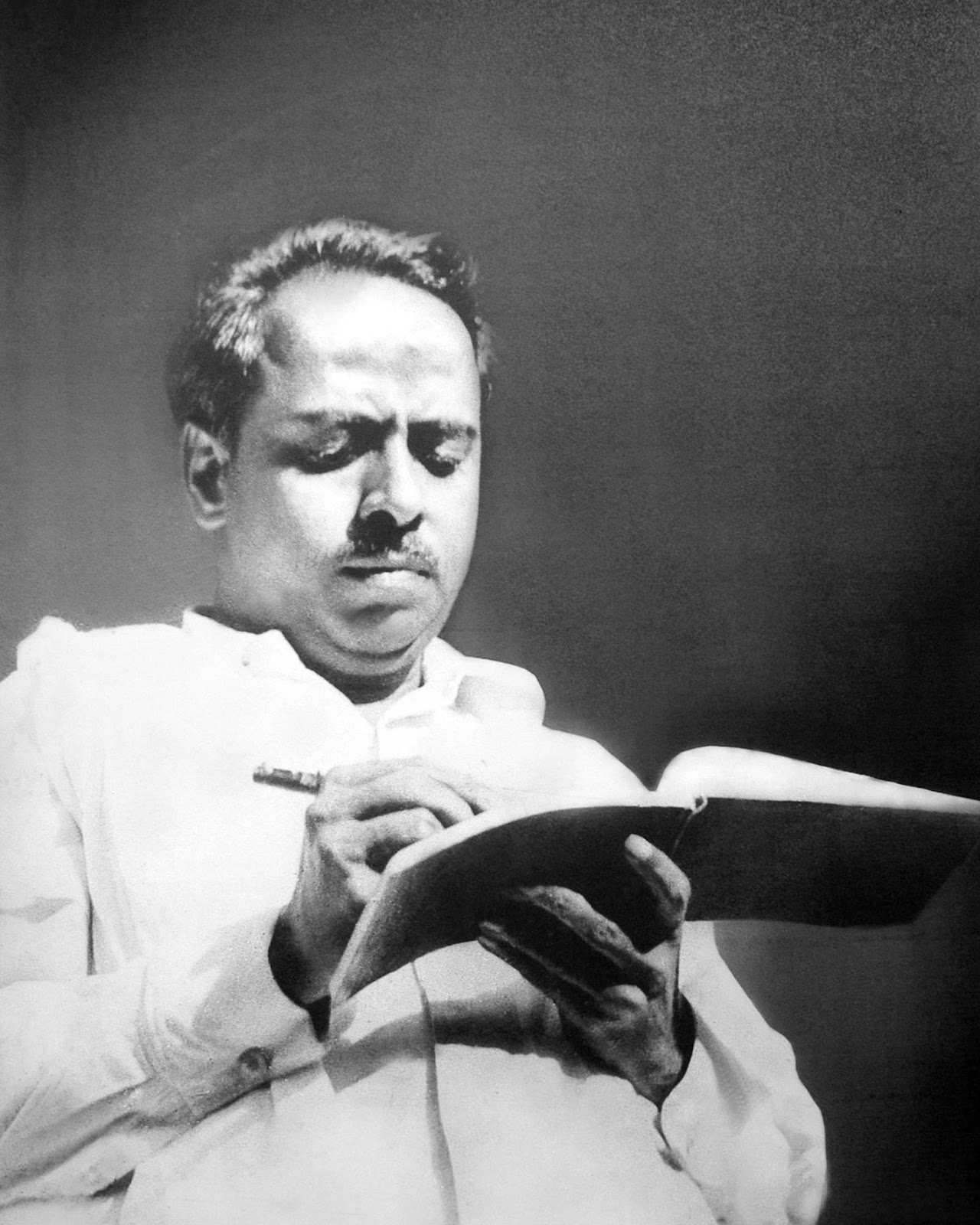 ANNAIST PARTY OF INDIA -DRAVIDA PERAVAI: ARINGNAR ANNA FOUNDATION