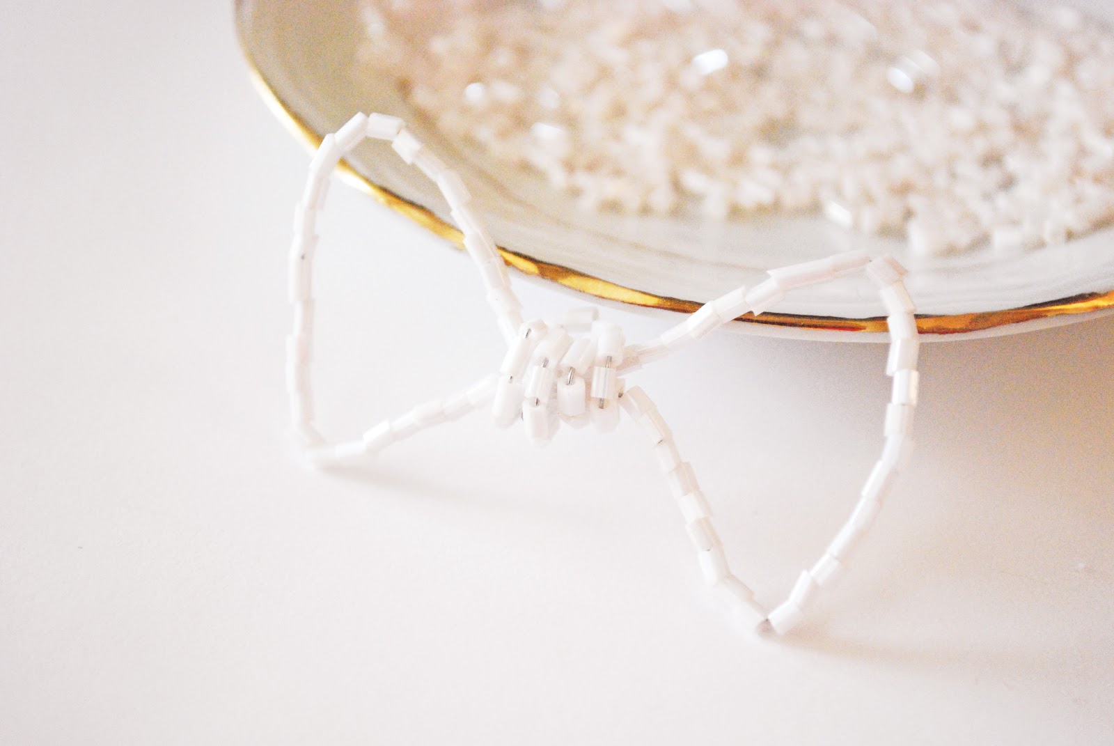 stellaire: diy bead bow