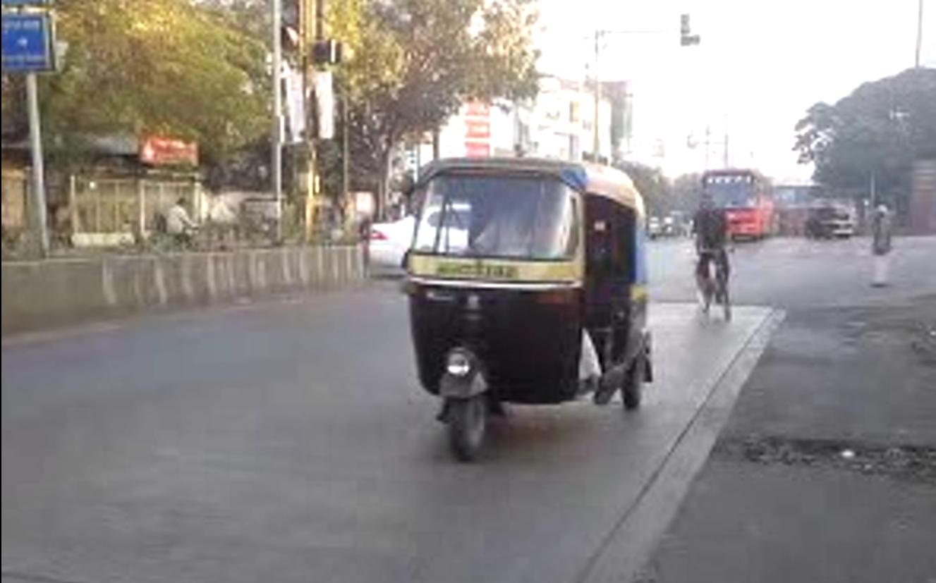 Hinjewadi Pune: Commuting by an Auto Rickshaw in Hinjewadi Pune
