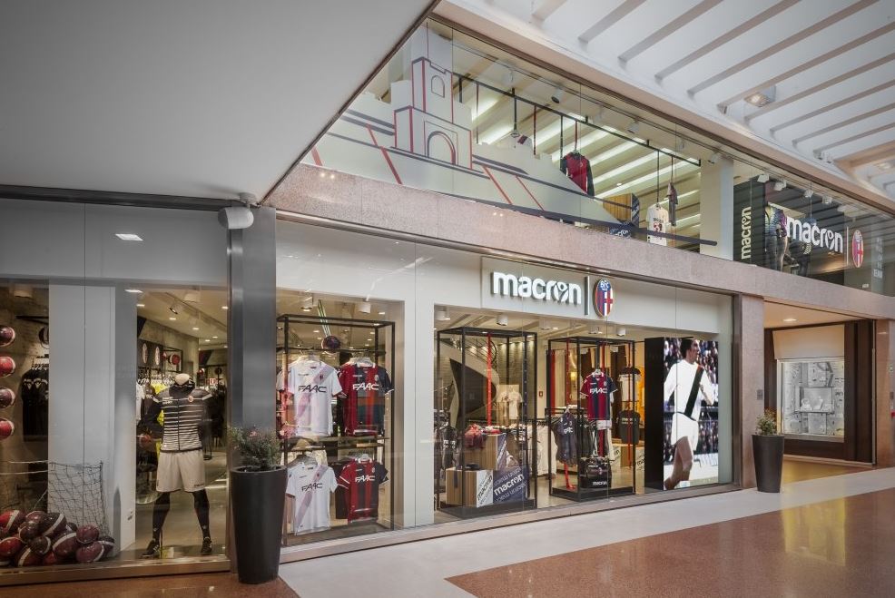 Golden Backstage: Inaugurato a Bologna lo store Macron-Bologna FC 1909