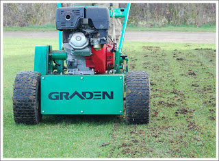 Thatch in the lawn ~ Lawn and Turf Care