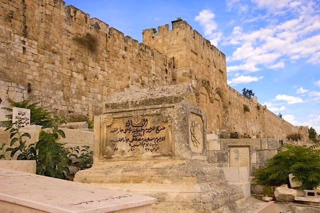 Jerusalem - Temple Mount: Muslim Cemetery