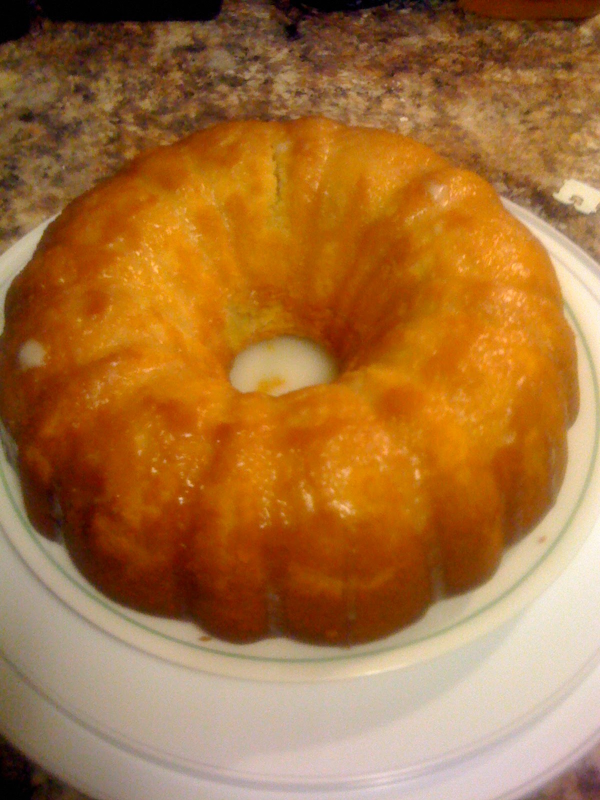 The Thrifty Gemini: Cooking/Baking: 7-Up Cake