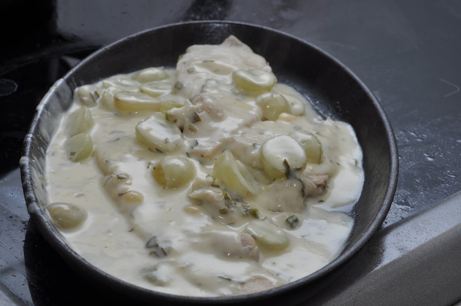 Simple Food: Plaice Veronique (poached plaice with grapes)