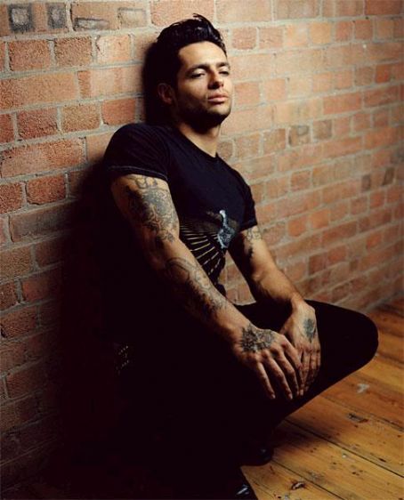 ROBI DRACO ROSA | Pandora's Caja, Cafe Con Leche Photo and Image Gallery