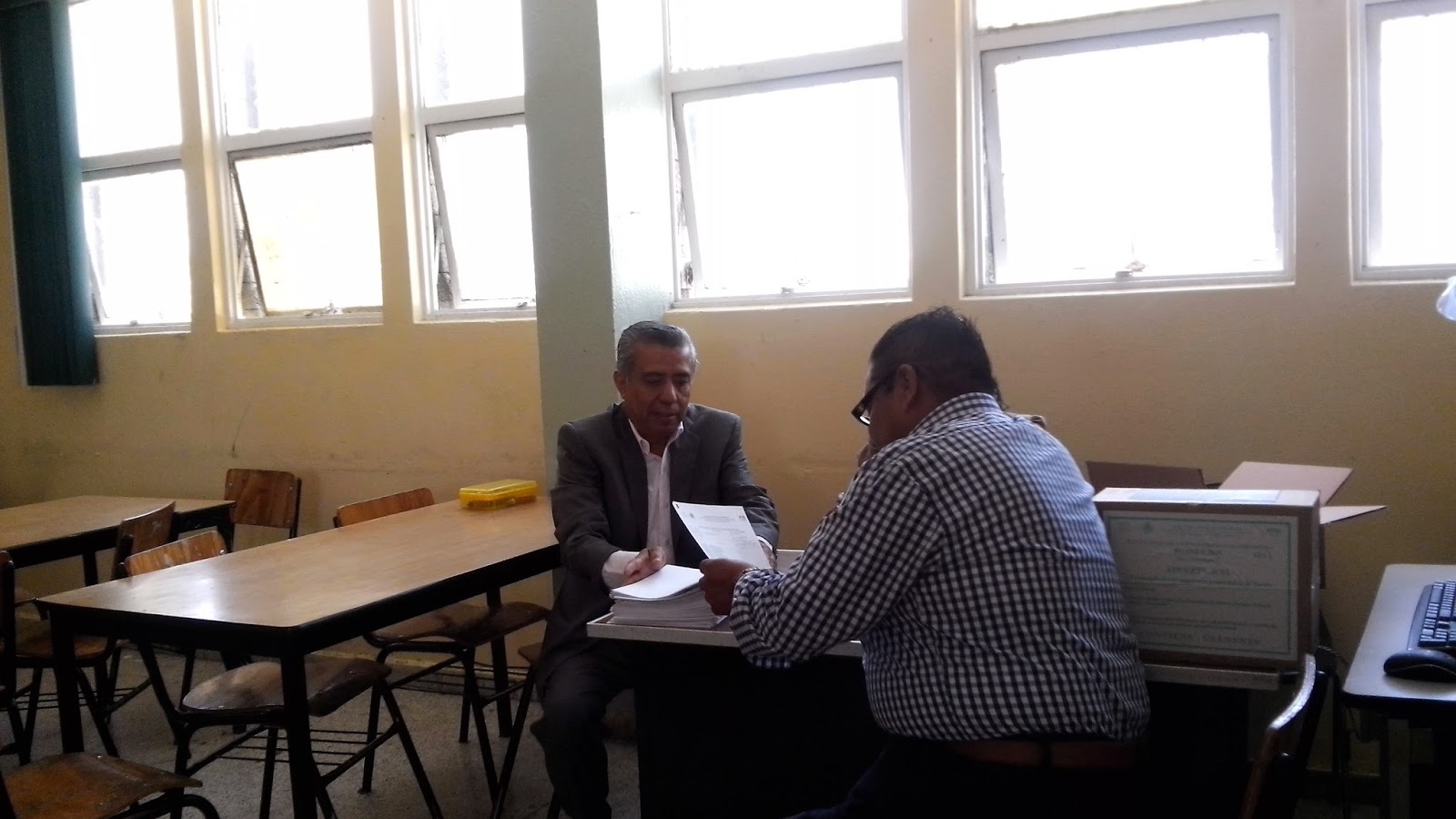 ESC. PRIM. MANUEL RIVADENEYRA Y PALACIO: VISITAS DE AUTORIDADES