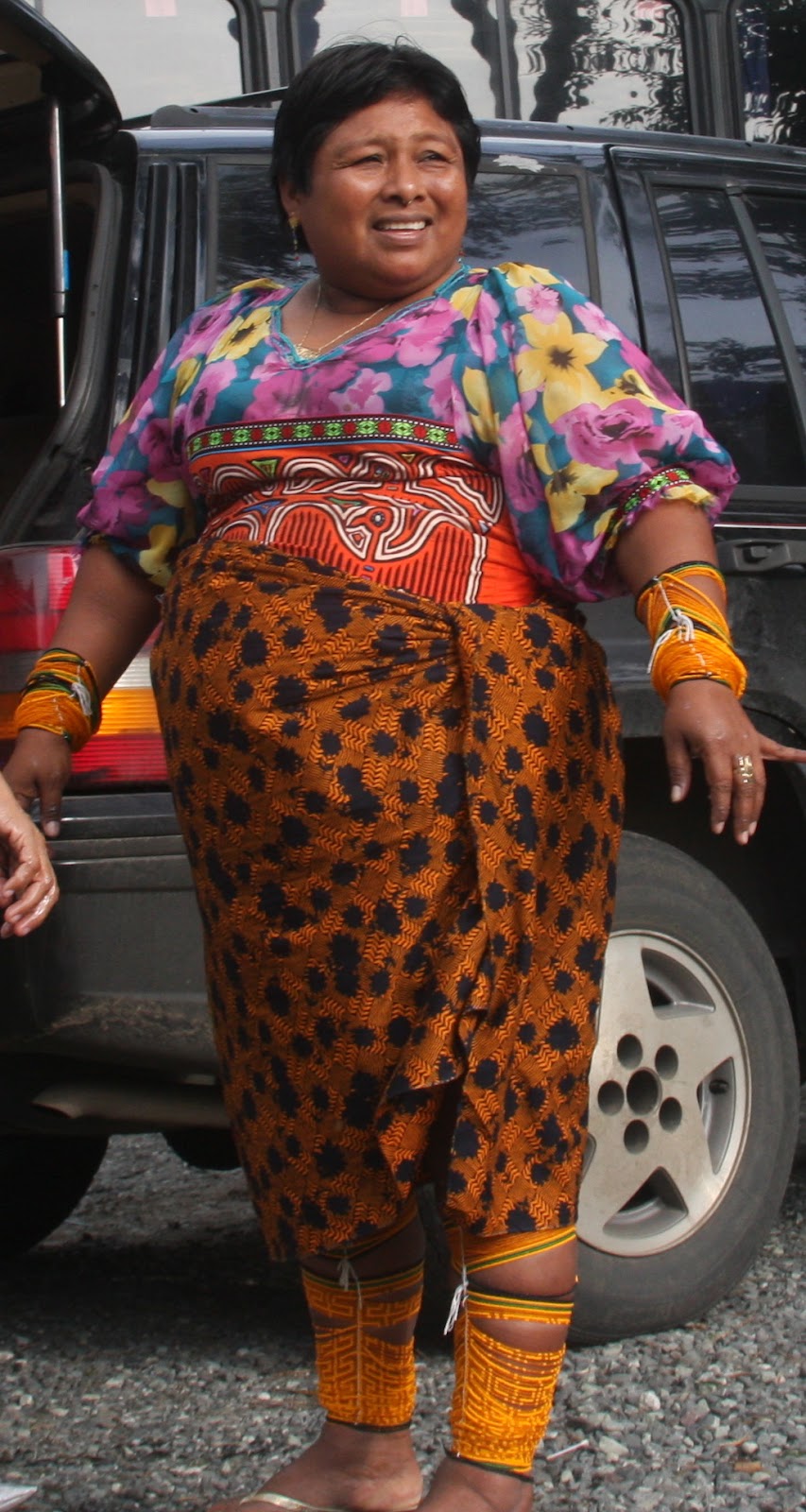 Panama Touring: Day 7. Kuna Market/Farewell Dinner.