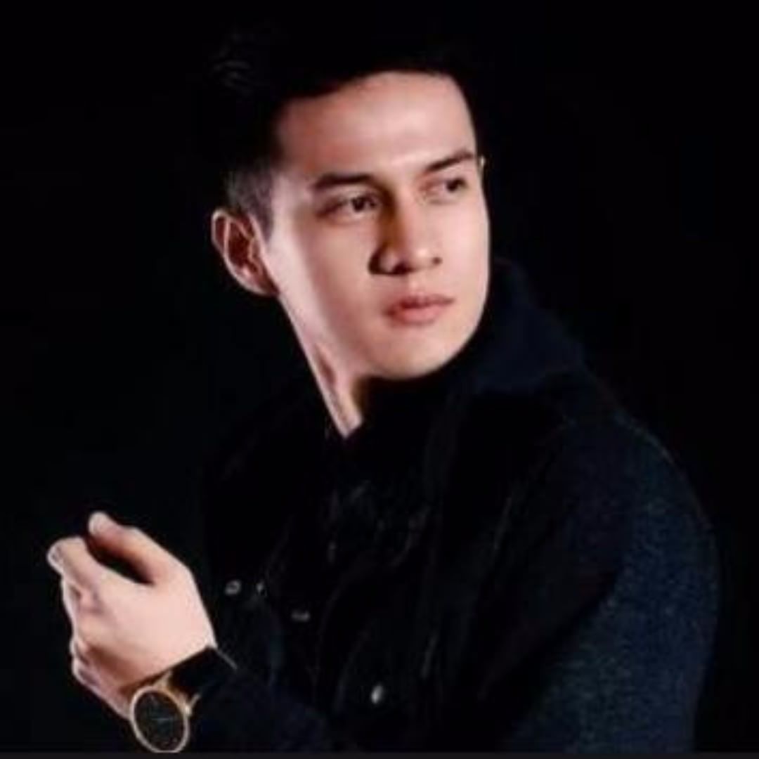 Daftar 10 Aktor Tertampan di Indonesia - Daftar 10 Teratas