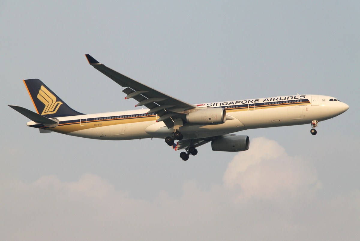 Charles Ryan's Flying Adventure: Random plane photos from the past (Part 2)