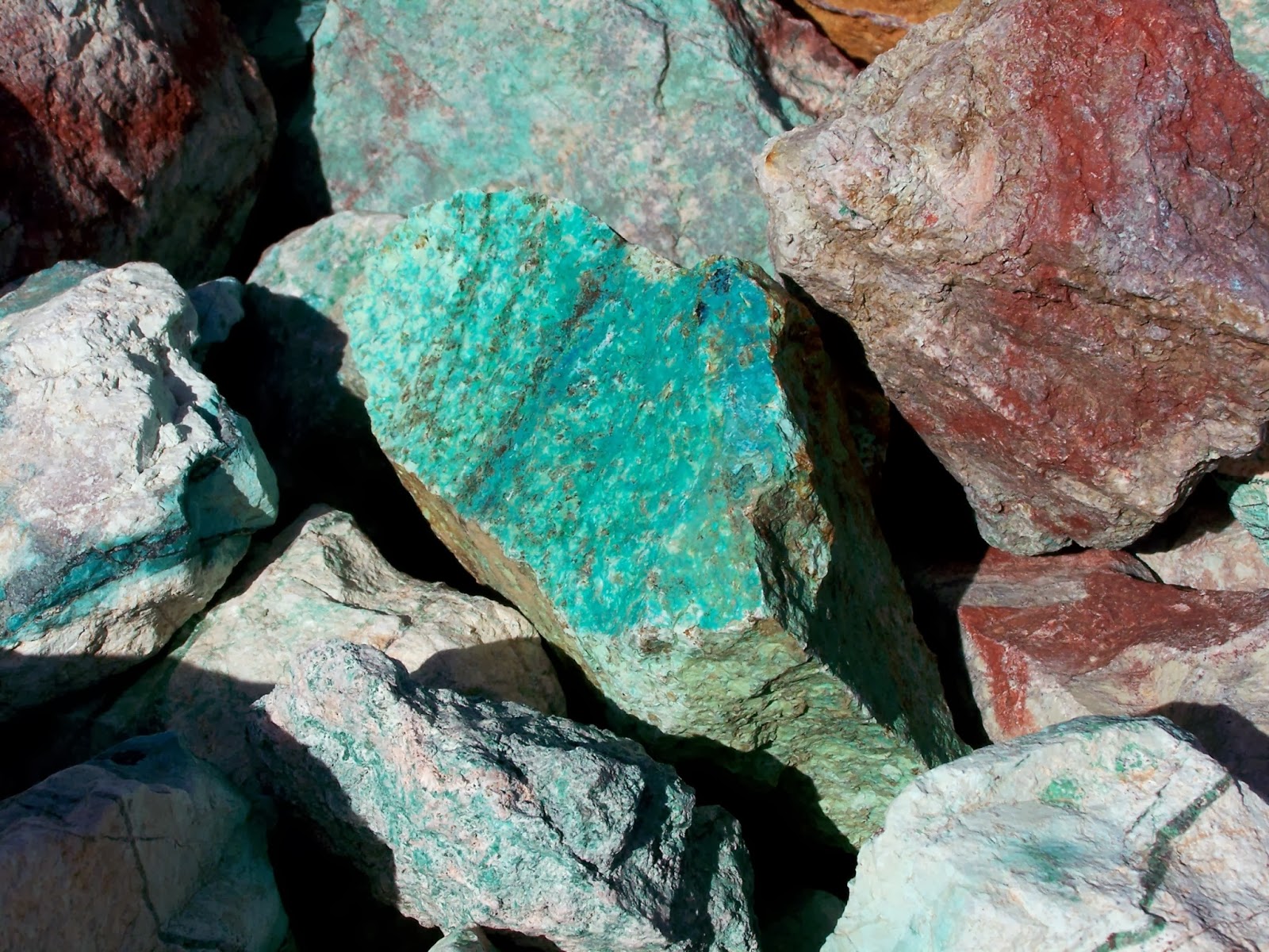 Desert Hues Designs: Rock Hunting in Quartzsite Arizona! (Part 1 of 2)