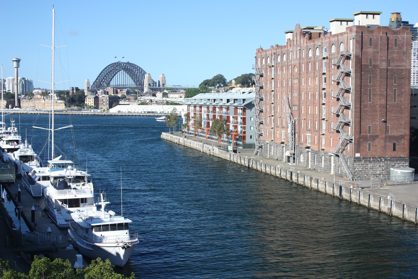 Sydney - City and Suburbs: Pyrmont, Jones Bay