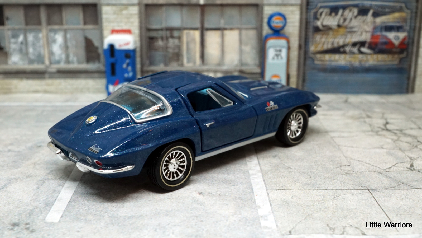 Little Warriors: M2 1966 Corvette 427