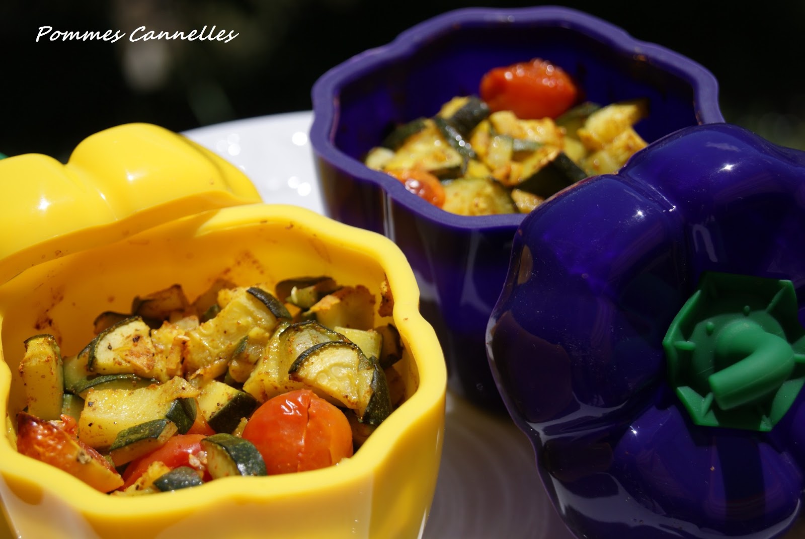 Pommes Cannelles: Cubes de Courgettes au curcuma