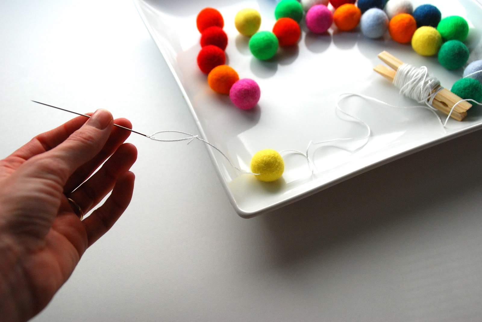 The Fickle Felt Tree: Felt Ball Garland Tutorial