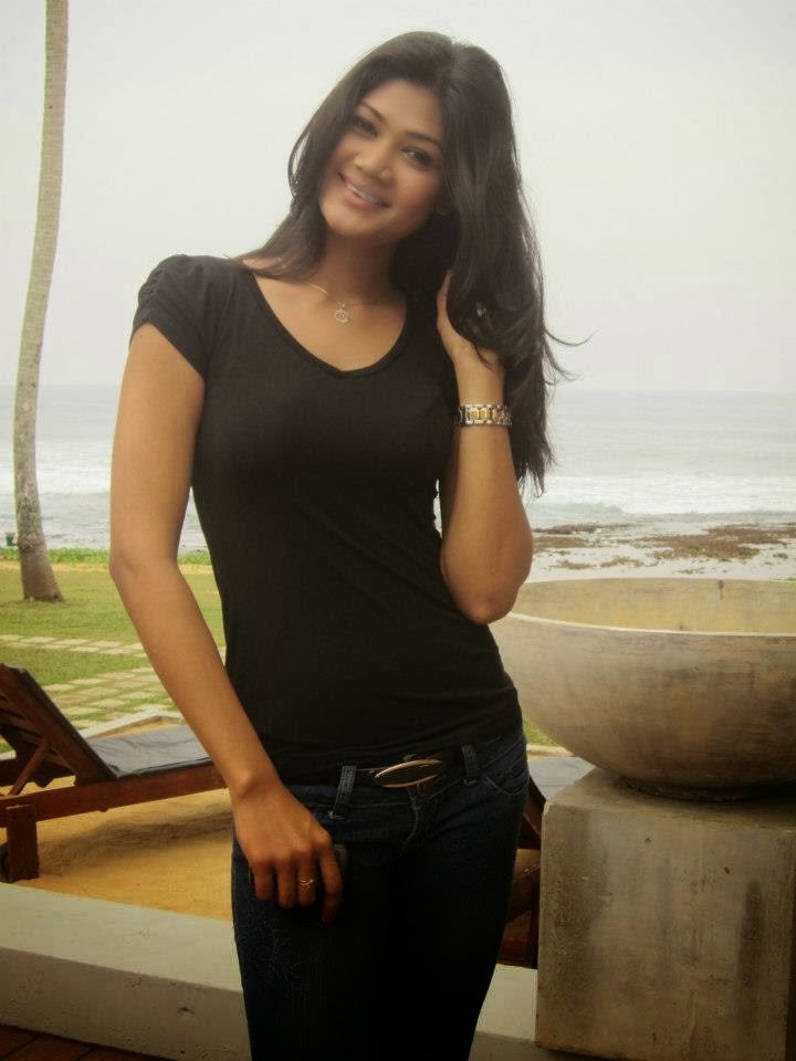 Sumudu Prasadini New Photos Collection | MyDayLK Most interesting site