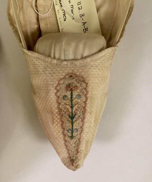 SilkDamask : Inspired by 1775 Embroidery Patterns: The Lady's Magazine ...