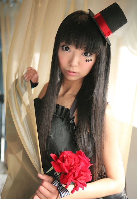 Emo Hair | Emo Hairstyles | Emo Haircuts: Cosplay Girl Costumes - How ...