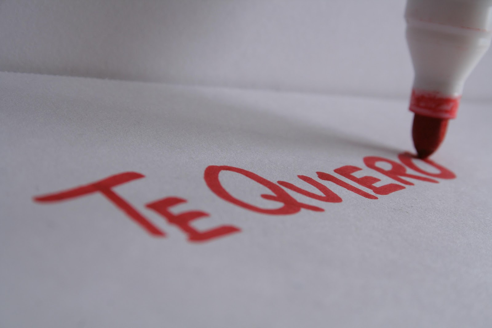 mis medias mentiras: TE QUIERO