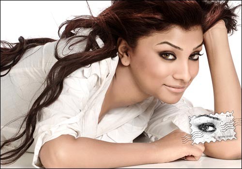 Bollywood Picture Gallery and Fashion Trends: Siren of the Week: Deepal ...