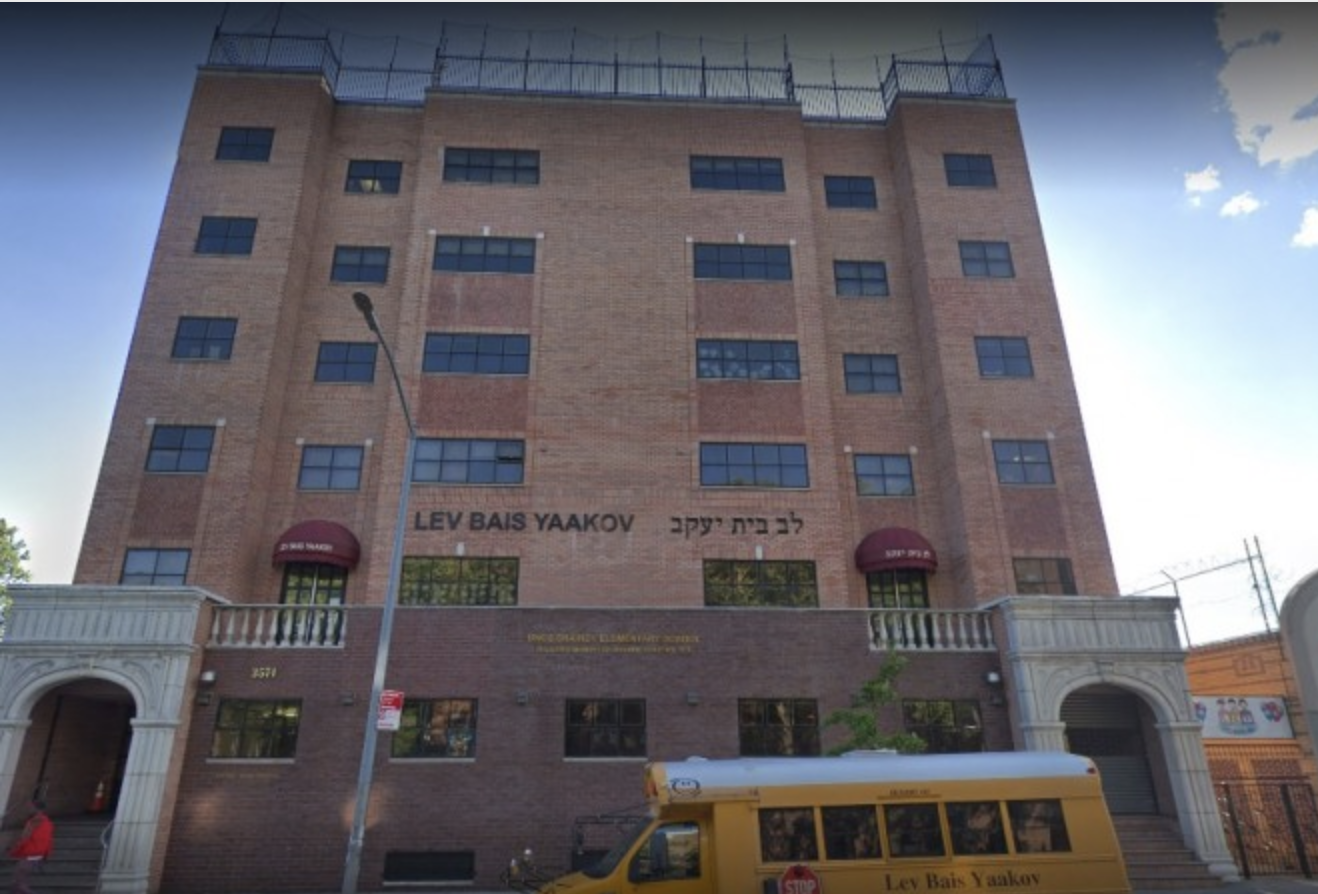 DUS IZ NIES !! Rare View...: Bais Yaakov Student Expelled Over Alleged ...