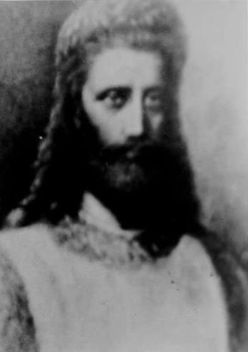 ESOTERICA: LAS FOTOGRAFÍAS QUE LE HICIERON AL MAESTRO KUTHUMI