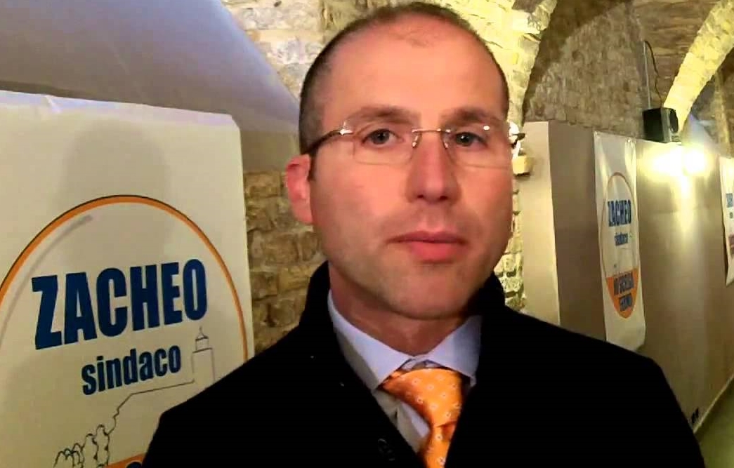 L'Ape Ronza: Il caso Zacheo – pista di pattinaggio a Fermo. La politica ...