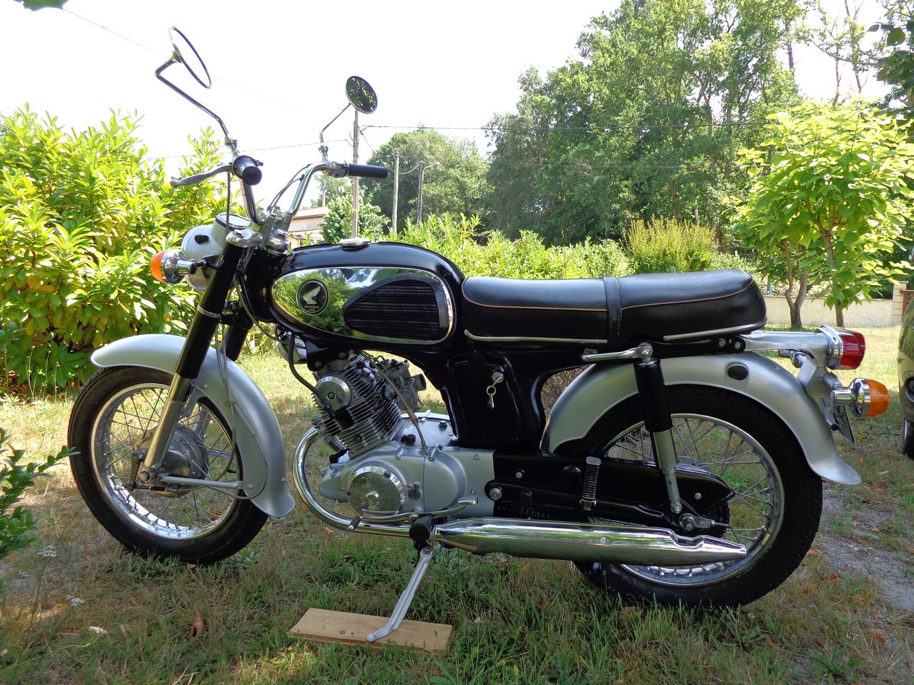 Restauration d'une Honda CD 125 de 1968
