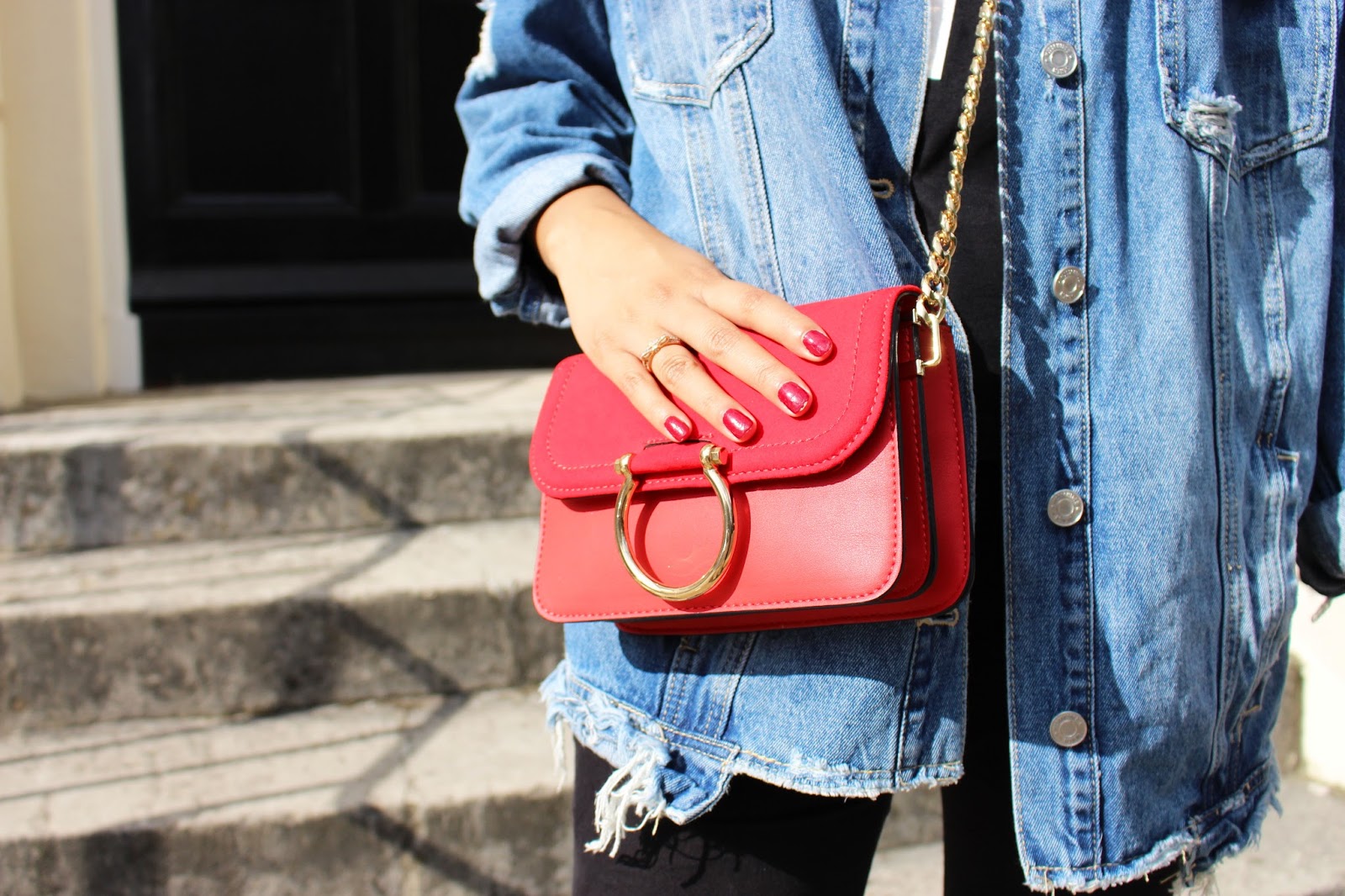 50 SHADES OF RED | OOTD & LOOKBOOK | Kits Beauty Edit