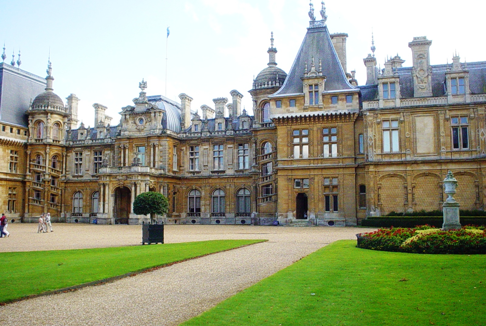 Life, The Universe, and Everything . . .: Visit to Waddesdon Manor