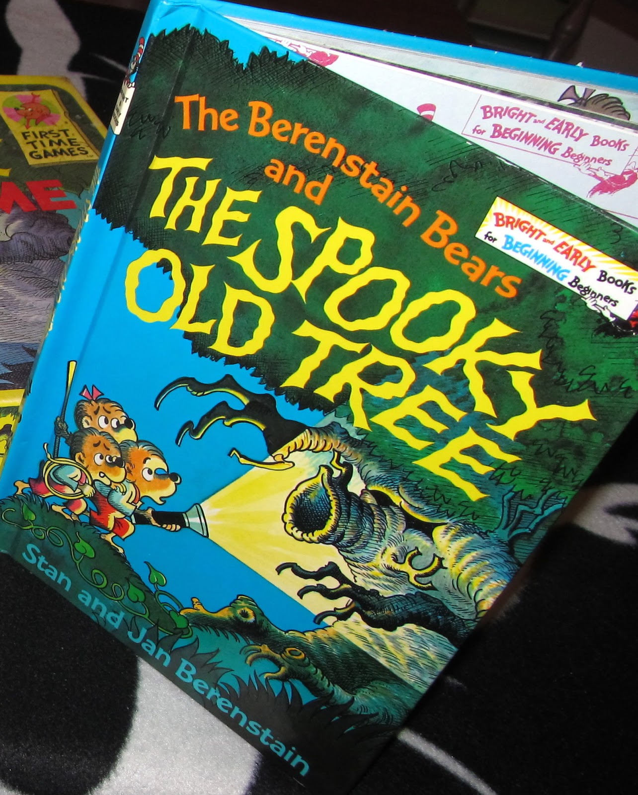 Goodwill Hunting 4 Geeks: Countdown to Halloween Day 4: THE SPOOKY OLD TREE