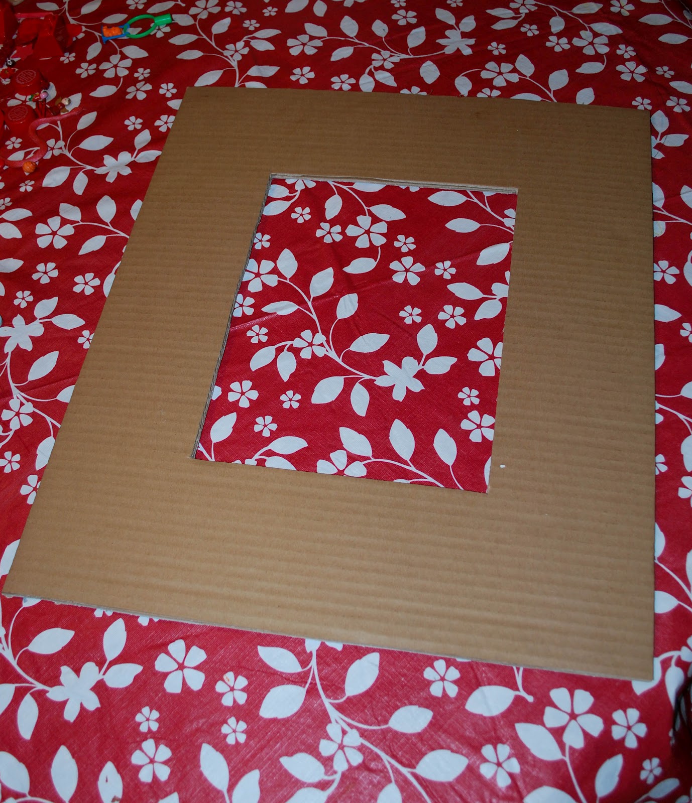 How to.... do something: How to make an I Spy picture frame.