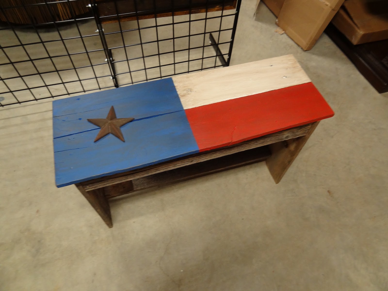 MimisCraftyShoppe : Texas barn wood bench