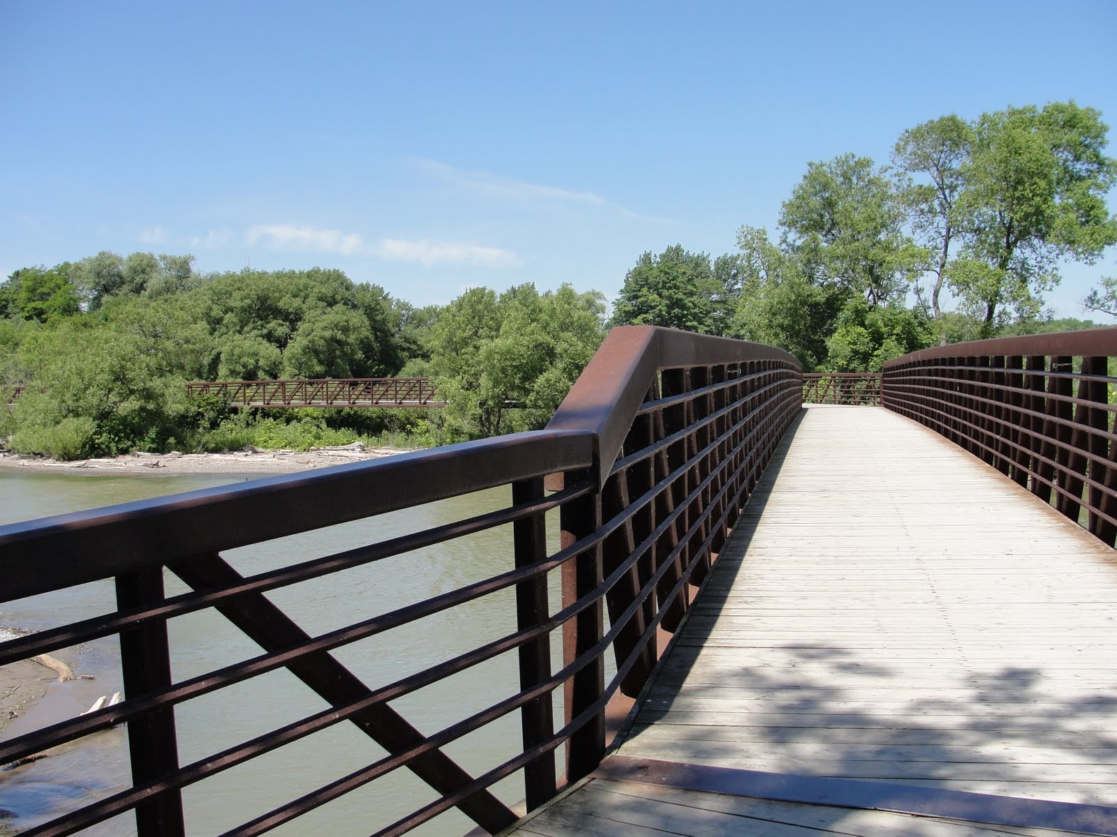 Northern Gaijin 北外人: Waterfront trail