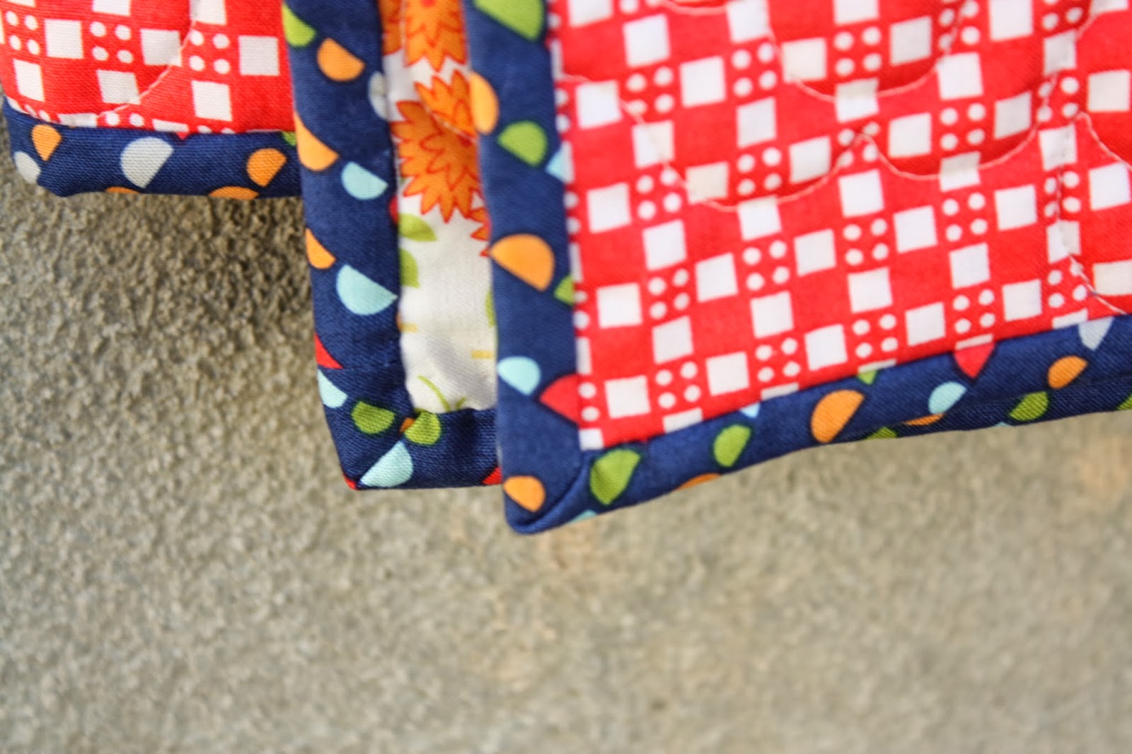 Patchwork and Quilting Studio: How to Finish and Bind a Quilt