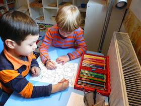 Family FECS: How to Choose Color Pencils for Kids?