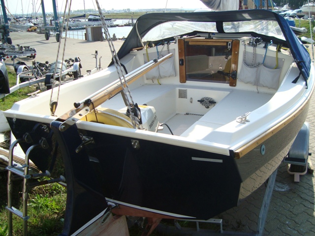 Bill's Log: Cape Cutter 19