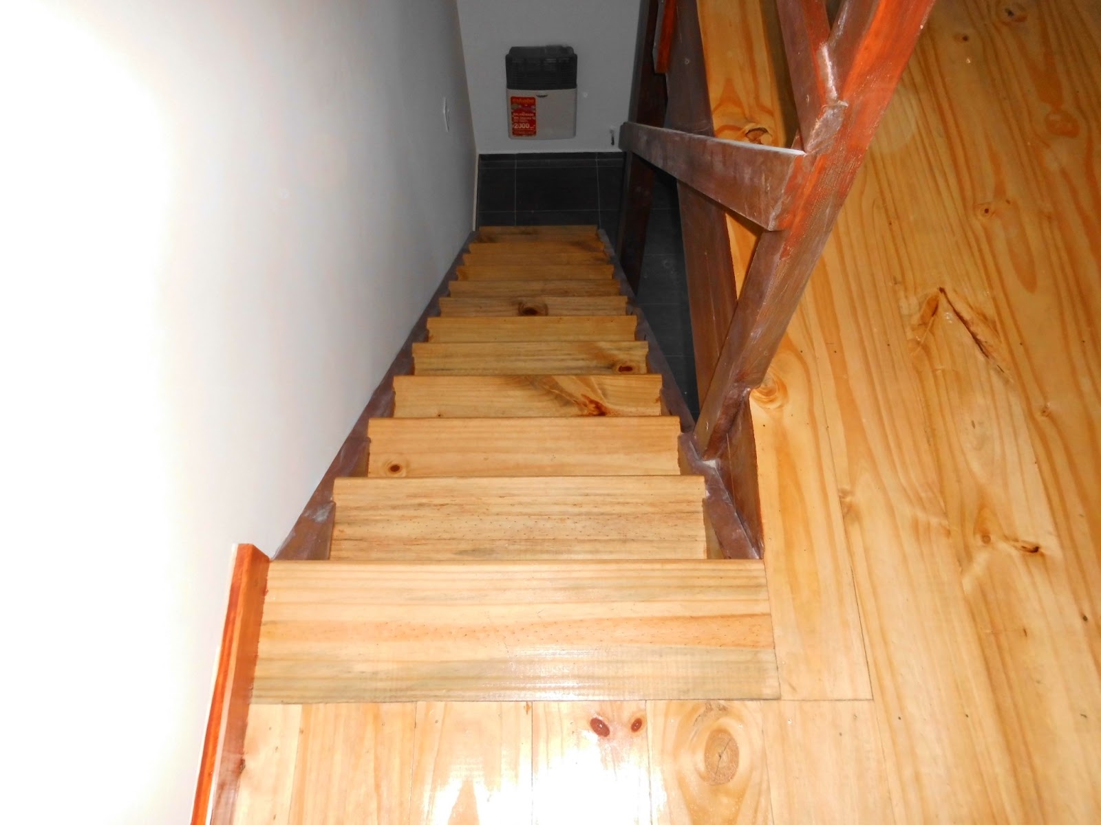 Entrepisos de madera, escaleras.: Escaleras